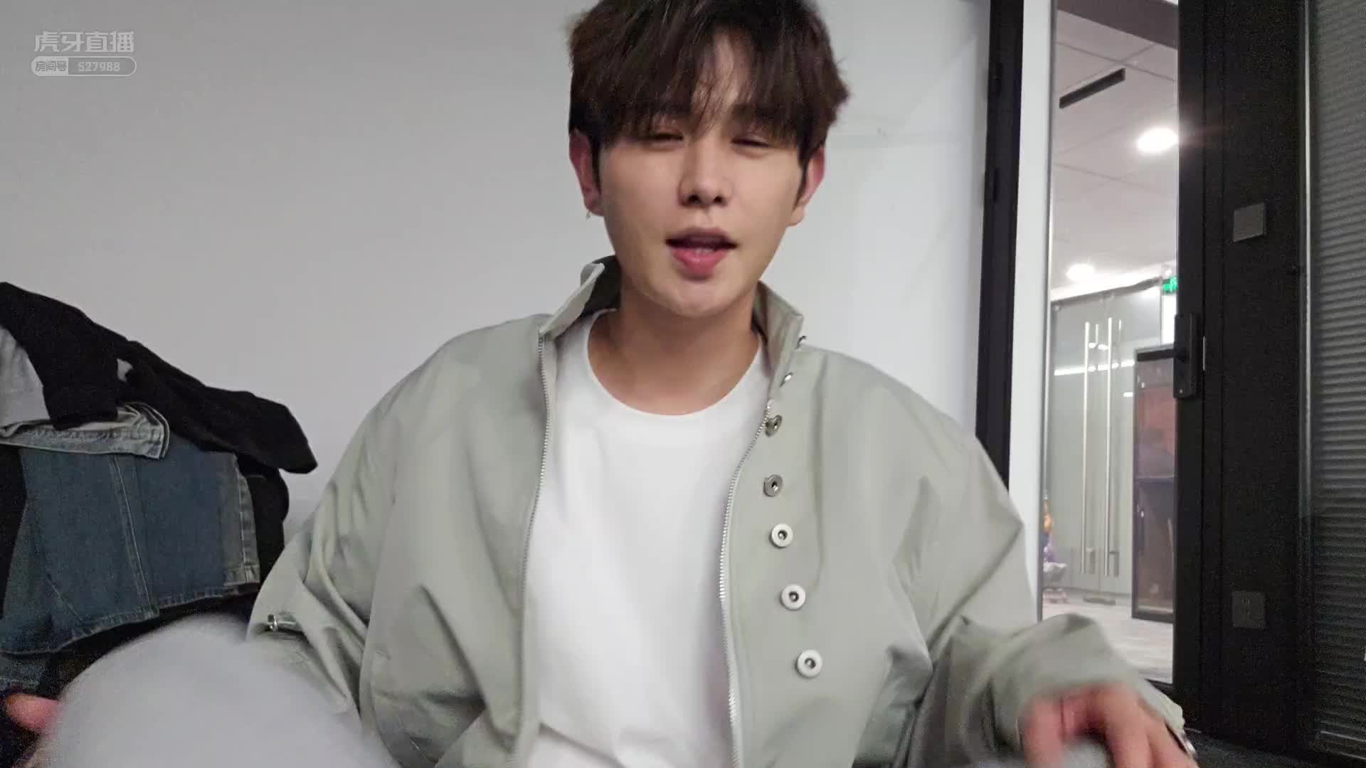 10.24 童锦程【798】直播名场面_虎牙直播_huya