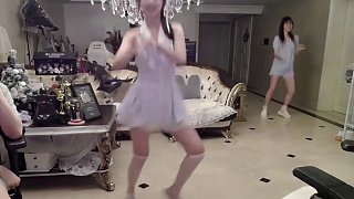 阿芙跳骑马舞太狂野了，又一个被姿态给传染了 #zz1tai姿态_虎牙直播_huya