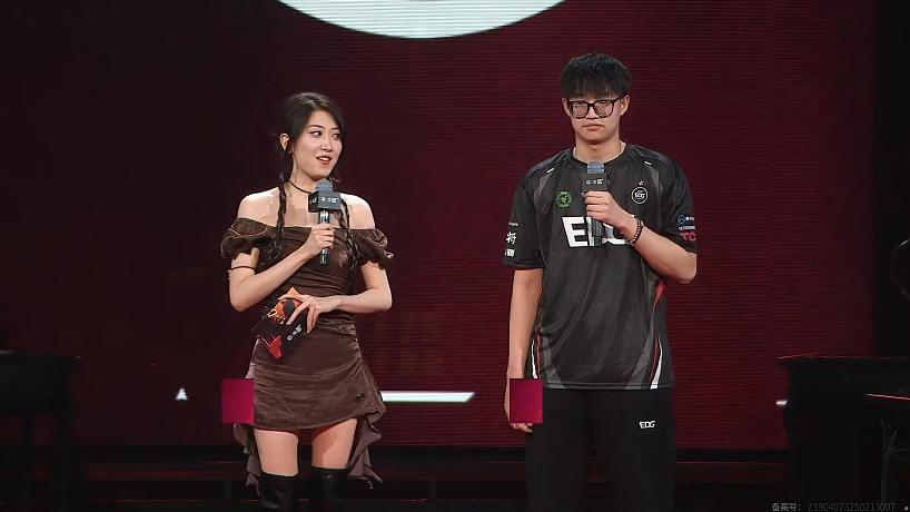 jieni7-搜索-专找直播-虎牙直播