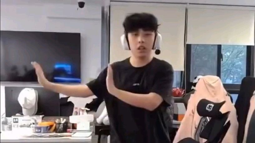 s1mon-搜索-专找直播-虎牙直播